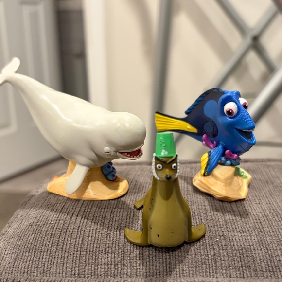 Disney | Toys | Disney Pixar Finding Dory Figures Dory Gerald Bailey ...